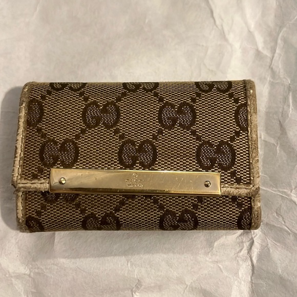 Gucci | Accessories | Authentic Gucci Key Case | Poshmark